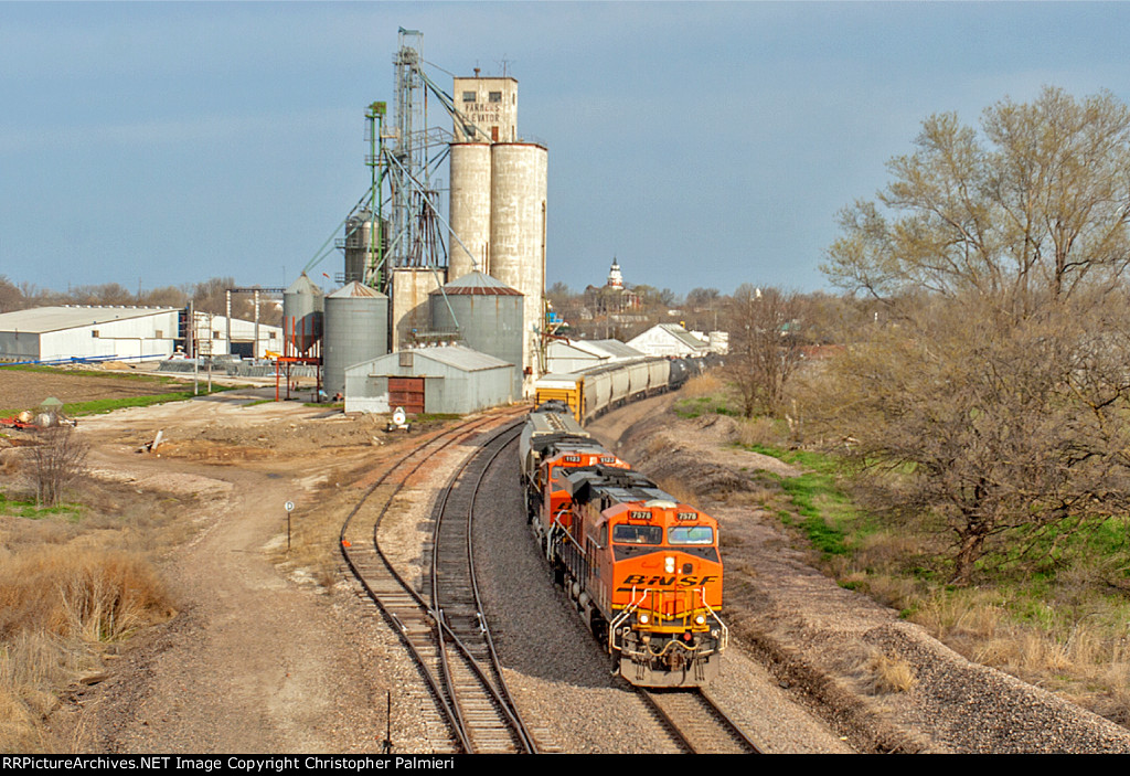 BNSF 7578 Leads M-LINTUL1-26